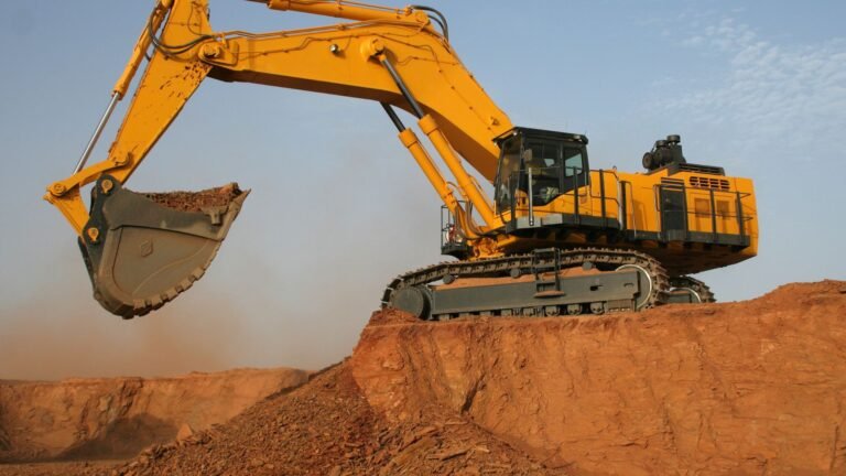 Digger And Operator Hire Rates NZ: Full Cost Breakdown